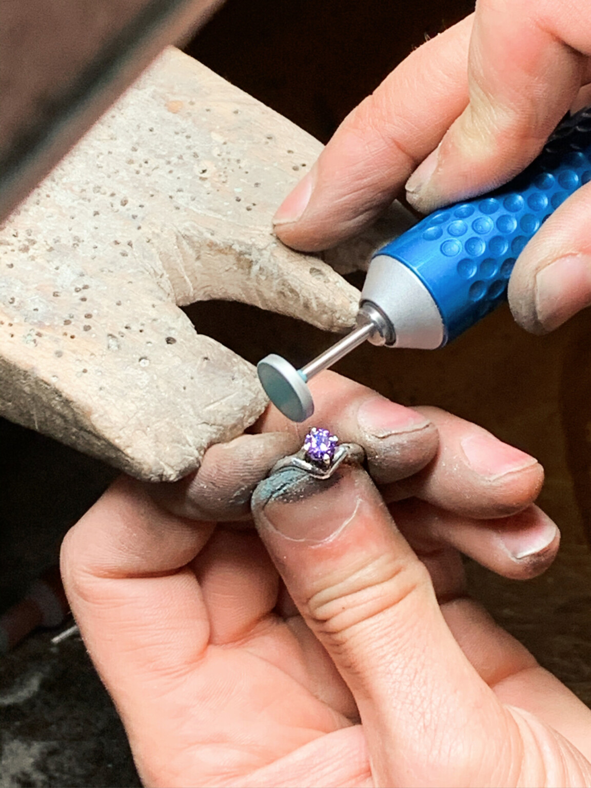 The solitaire ring: a symbol of purity and commitment - Initium