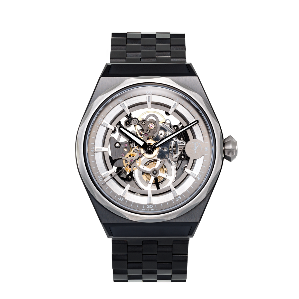 Geneva Luna - Initium